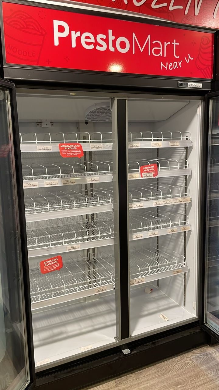 Commercial 2-Door Refrigerator Chiller – Brand New for Hospitality ...