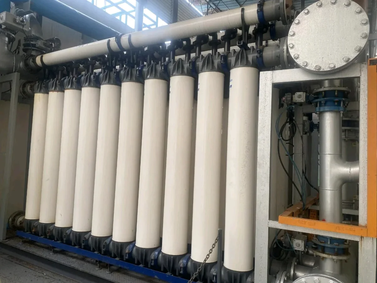 Industrial Membrane Filtration System | Complex Piping & Valves ...