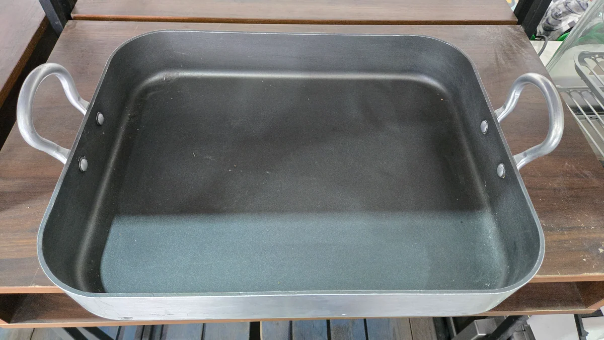 Heavy-Weight Stainless Steel Commercial Roasting Pan | used | SurplusLoop